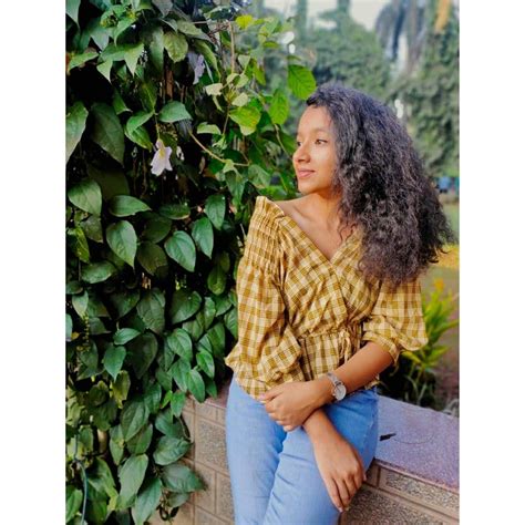 Shraddha Mali Medium