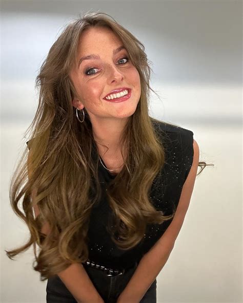Jess Harwood Back On Tour With Theclassicrockshow 🖤 Facebook