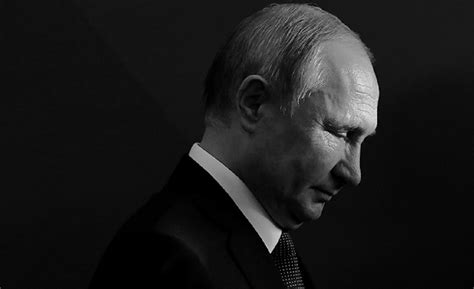 Cinque Droni Sorvolano Base Con Sottomarini Nucleari In Francia