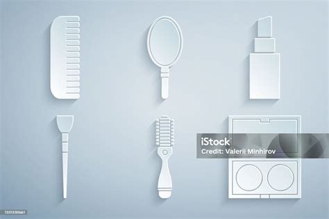 헤어 브러시 립스틱 메이크업 거울 손과 아이콘 분말을 설정합니다 벡터 0명에 대한 스톡 벡터 아트 및 기타 이미지 0명 3
