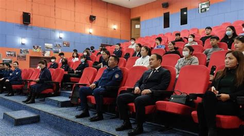 “Сургагч сурагч” бэлтгэх сургалтыг зохион байгуулж байна