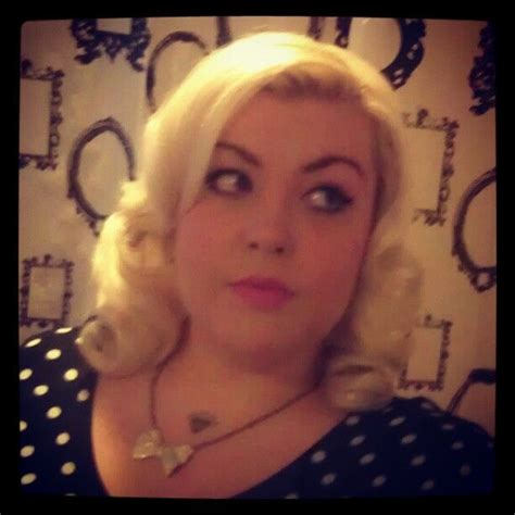 Vintage Pin Curl Routine For Stylish Hair