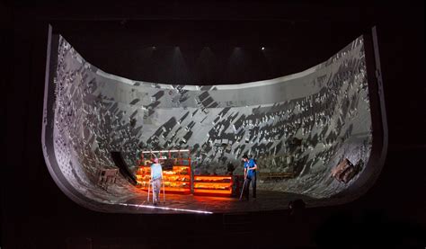 Es Devlin Creates Bowl Shaped Set As Backdrop For Virtual Reality Themed Play