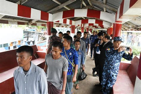 မြန်မာ နှင့် ဘင်္ဂလားဒေ့ရှ်နှစ်နိုင်ငံ အလံတင်အခမ်းအနားပြုလုပ်၊ ဘင်္ဂလားဒေ့ရှ်နိုင်ငံသား ၂၉