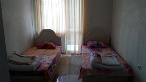 хижа Академик село Храбрино Община Родопи