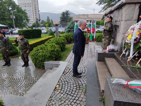 ГЕРБ Сливен почете паметта и делото на Хаджи Димитър Sliven