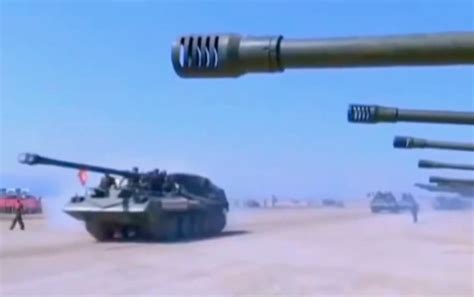 푸틴 제대로 열받은 이유 우크라이나 병사가 쏜 포격에 북한에서 지원받은 자주포 초토화 군사돋보기