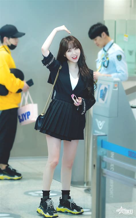 러블리즈 모닝케이 김지연