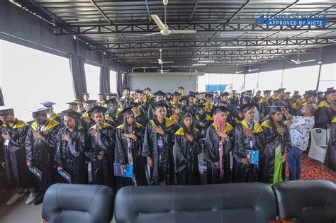 Convocation Day Leaders College