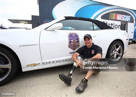 Beret John Wayne Walding Photos And Premium High Res Pictures Getty Images