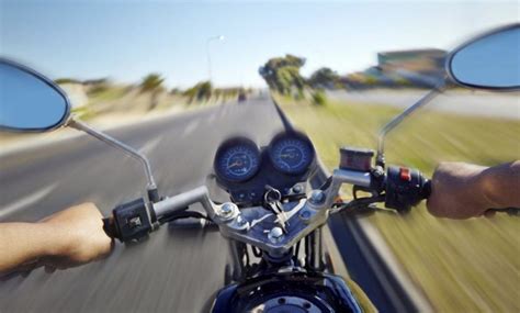 در تصادف با موتور سیکلت مقصر کیست؟ Azki