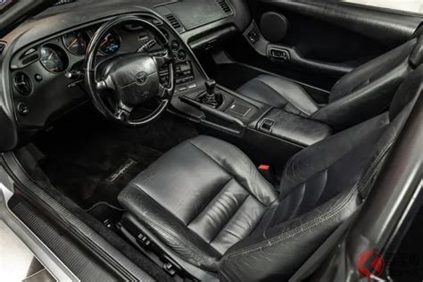 2500万円「80スープラ」の反響は？ 「コックピットがカッコいい！」「2500万の価値は…」 極上内装の個体を米で発見 くるまのニュース