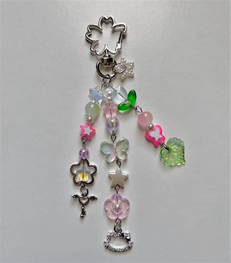 Beaded Keychain ⋆˙ ♡ Jewelry Accessories Ideas Beaded Keychains