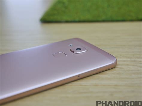 Hands On Huawei Nova And Nova Plus Pack A Sizable Punch VIDEO Phandroid