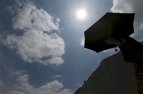 អាកាសធាតុកម្ពុជា បន្តកើនកម្តៅដល់៣៩អង្សាសេ និងមានភ្លៀងលាយឡំផ្គរ រន្ទះ ខ្យល់កន្ត្រាក់ Tnaot