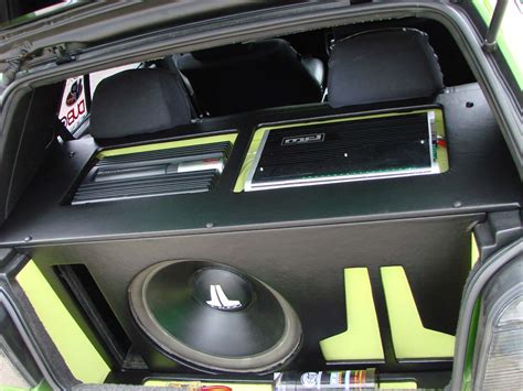 Volkswagen Pointer Tuning Con Mucho Equipo De Car Audio