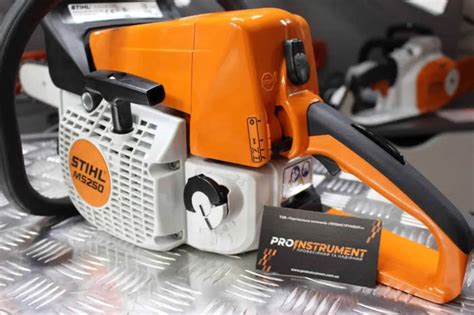 Купити Бензопила STIHL MS 250 (шина 40 см, 2,3 кВт) Ланцюгова пила ...