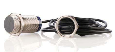 Telemecanique Sensors M30 X 1 5 Inductive Proximity Sensor Barrel 15 Mm Detection Ip69k Rs
