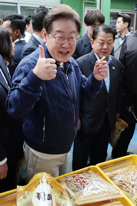 이건 아무리 봐도 한국 반찬 가게다｜타지키스탄 시장에서 우연히 발견한 고려인에게 한국말로 말걸어봤더니｜세계테마기행｜골라듄다큐