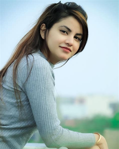 Piyanka Mongia Wallpapers Top Free Piyanka Mongia Backgrounds Wallpaperaccess