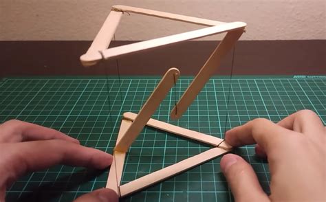 How Does This Tensegrity Structure Work Rphysics