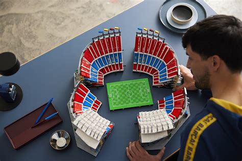 LEGO Camp Nou ufficiale: il set dedicato allo stadio dell'FC Barcelona ...