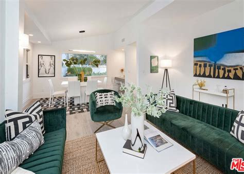 20213 Oxnard St Woodland Hills Ca 91367 Redfin