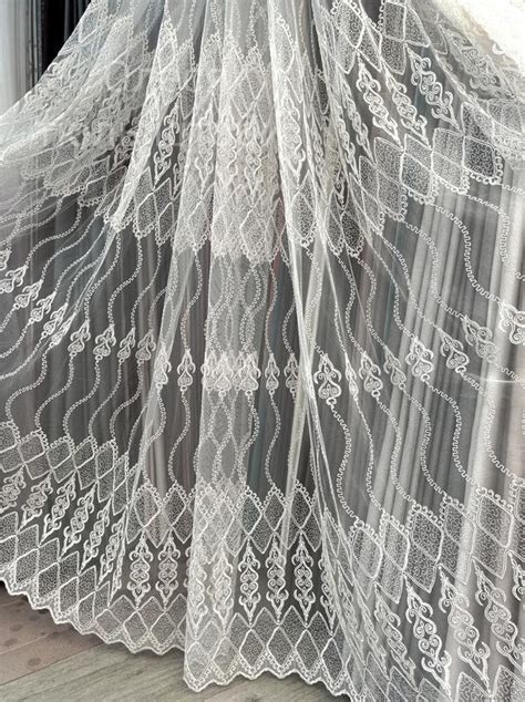 Тюль вишивка кордовим шнуром крем золото — ціна 210 грн у каталозі