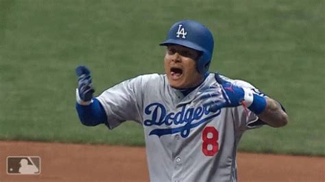 Manny Machado Fielding 