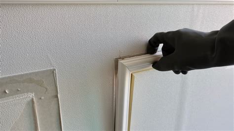 웨인스코팅 몰딩장식 셀프철거 후 실크벽지 도배