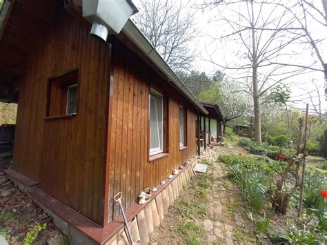 Русе Вила Касева Чешма РЗП 38 кв м двор 2666 кв м Едноетажна къща 38 кв м РЗП 2666 кв м