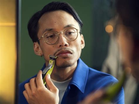 Shoppers Rush To Snap Up These Three Philips Grooming Gadgets Slashed