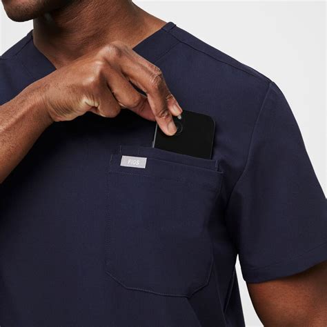 Mens Leon™ Three Pocket Scrub Top Navy · Figs