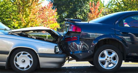 Las Cuatro Causas Principales De Los Choques De Autos Artículos