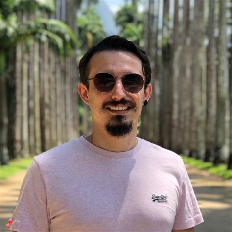 Cassius Pacheco Medium