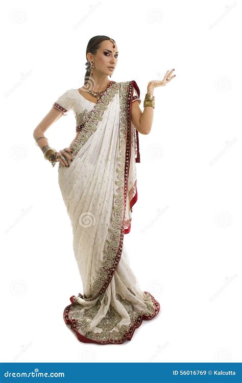 Bella Donna Indiana In Sari Clothing Tradizionale Con Nuziale Immagine Stock Immagine Di