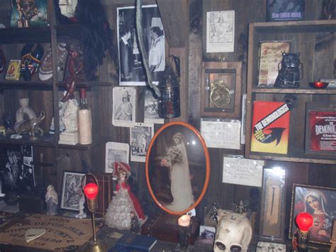 Inside Ed And Lorraine Warrens Occult Museum A Horror News Network