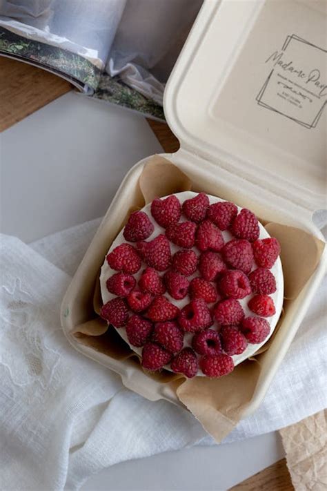 건강을 생각하는 과일 과일 토핑 과자 달콤한 달콤한 대접 도금 디저트 라즈베리 레스토랑 맛있는 미식가 받은 편지함 베리류 베이킹 사탕 생분해 성