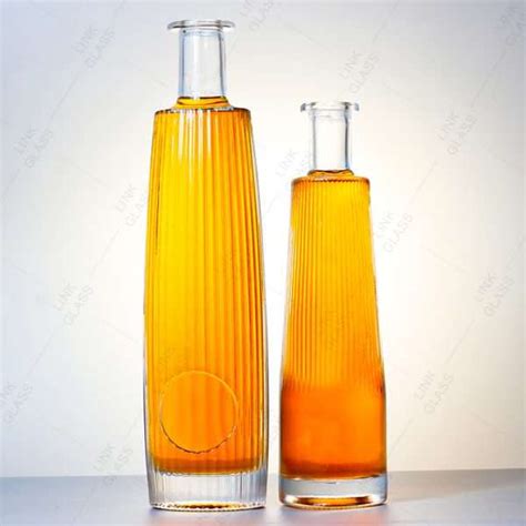 Custom Embossed Line Glass Bottle Best Link Glass Bottle Manufacturer