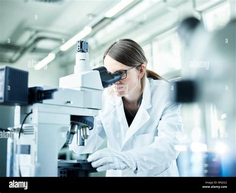 Female Lab Microscope Hi Res Stock Photography And Images Alamy