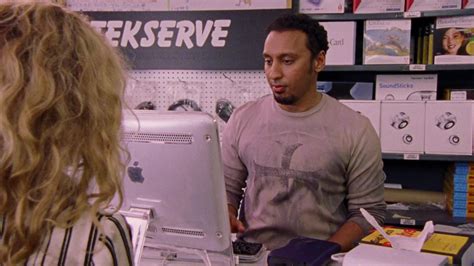 Apple Computer Monitor In Sex And The City S E My Motherboard My Self