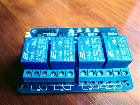 Controla el mundo con Arduino Encender una lámpara con un Arduino y un relé