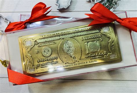 Шоколадные подарки Львовская Феерия Шоколадный доллар в премиальной коробке купить в Украине
