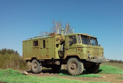 Командно штабная машина КШМ Р 142 на базе Газ66 — Каропка ру — стендовые модели военная миниатюра