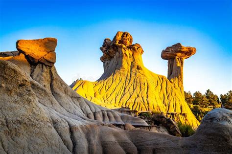Sunset View Of Twin Sisters Rocks Makoshika State Park Stock Image