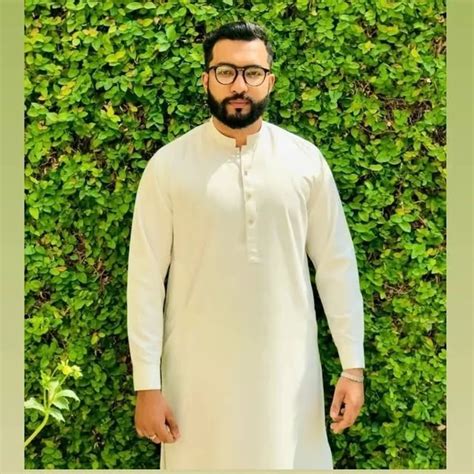 Abdullah Ghous Abdullahghous23 • Threads Say More