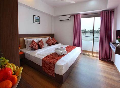 Trium Resorts Trium Resorts And Houseboats