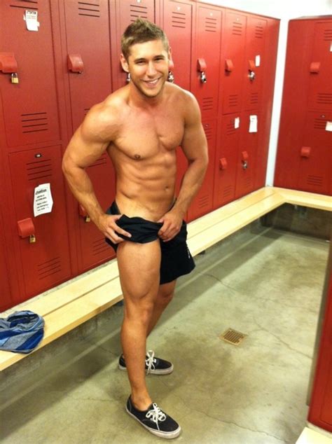 Guys Freeballing In Gym Shorts Blogspot