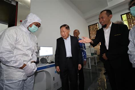 Laboratorium Nano Divice Pondasi Kuat Pengembangan Industri Chip Tanah