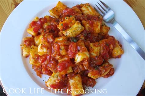 토마토소스 감자뇨끼